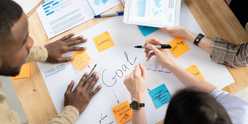 How to Open a Store from Scratch: A Guide from A to Z - UENI Blog