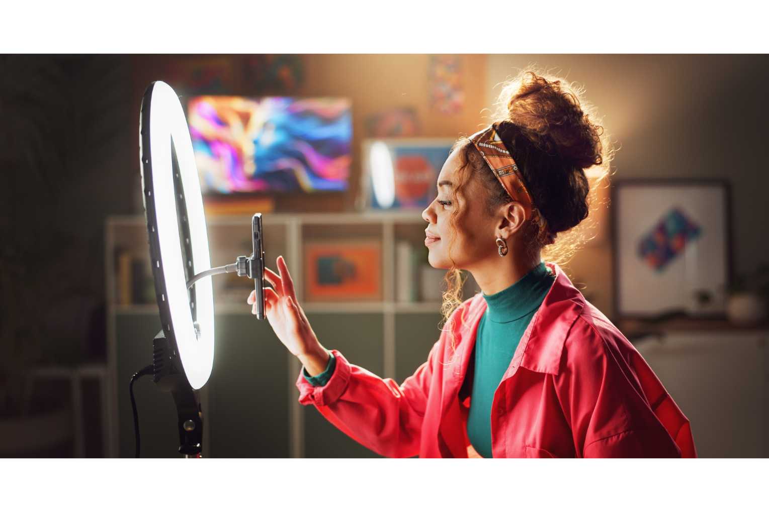 6 Simple Tips for a Professional Headshot Using Your Smartphone - UENI Blog